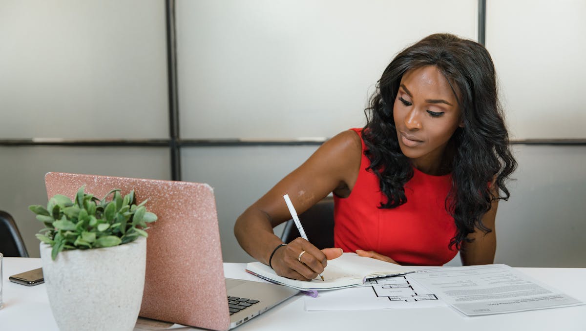 How To Start Online Writing in Kenya (As A Beginner) (2025)